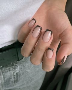 20+ Creatiʋe Ideas for Neutral Nails that Rock: Beige Nails with Design ...