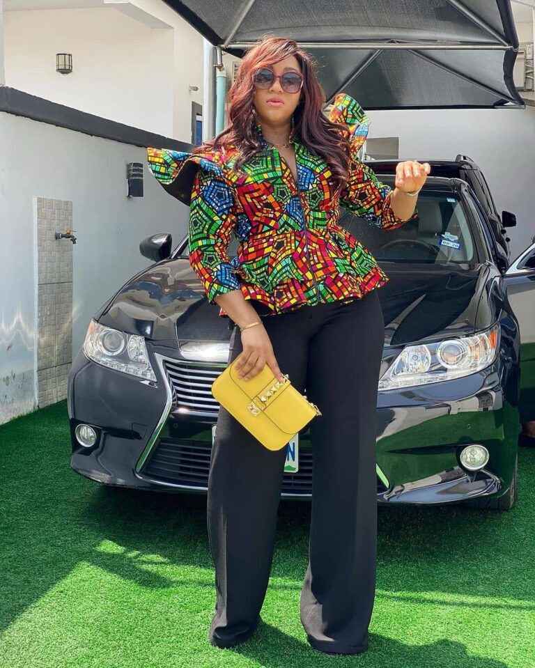 Simple-Flare-Blouse-With-Over-Sleeve – Fashion Lifestyle Trends